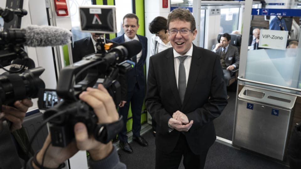 Was von Albert Rösti als UVEK-Chef erwartet wird - Audio & Podcasts - SRF