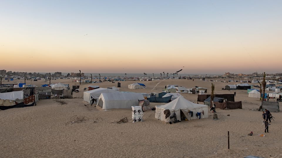 Krieg im Gazastreifen - Temporärer Hafen soll Hilfe für Gazastreifen ...