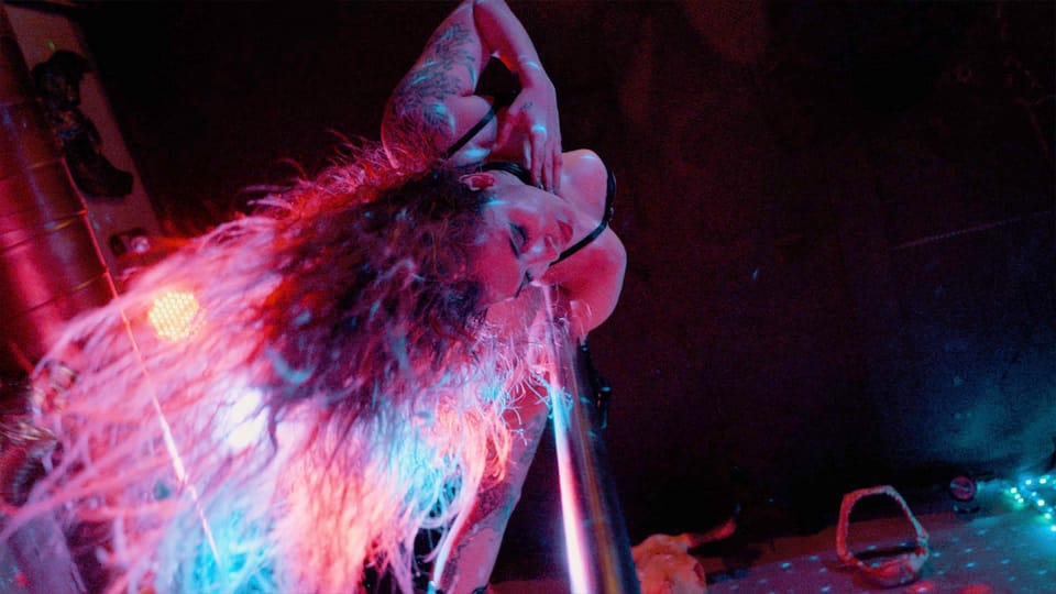 Selbstbestimmte Stripperin – Jana liebt es, sich auszuziehen - Impact Inside - Play SRF