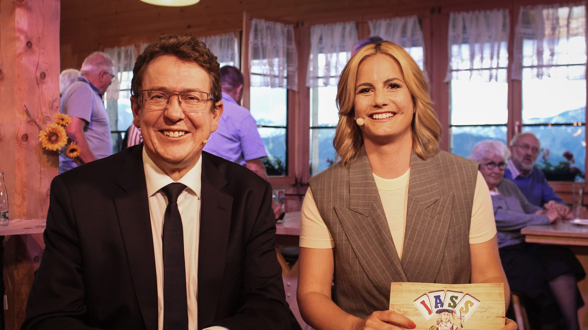 Differenzler live miterleben! - Samschtig-Jass - Play SRF