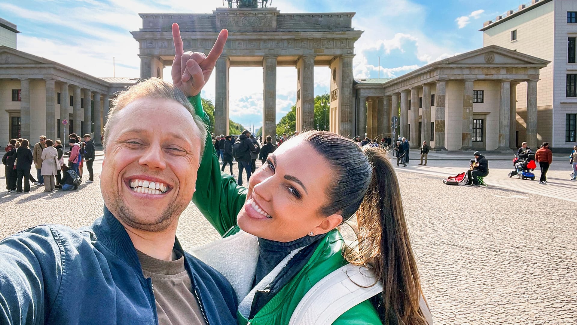 Ding Dong Spezial – Deutschland: Viola und Jan auf Roadtrip - Play SRF