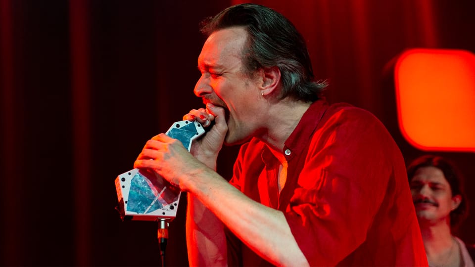 «SRF 3 Sounds! Showcase»: Efterklang live | Showcase 2024 - SRF 3 Musik ...