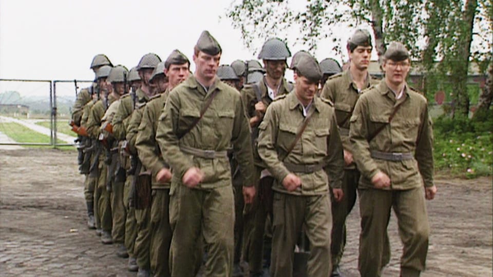 Nationale Volksarmee - DDR in 10 Minuten - Play SRF