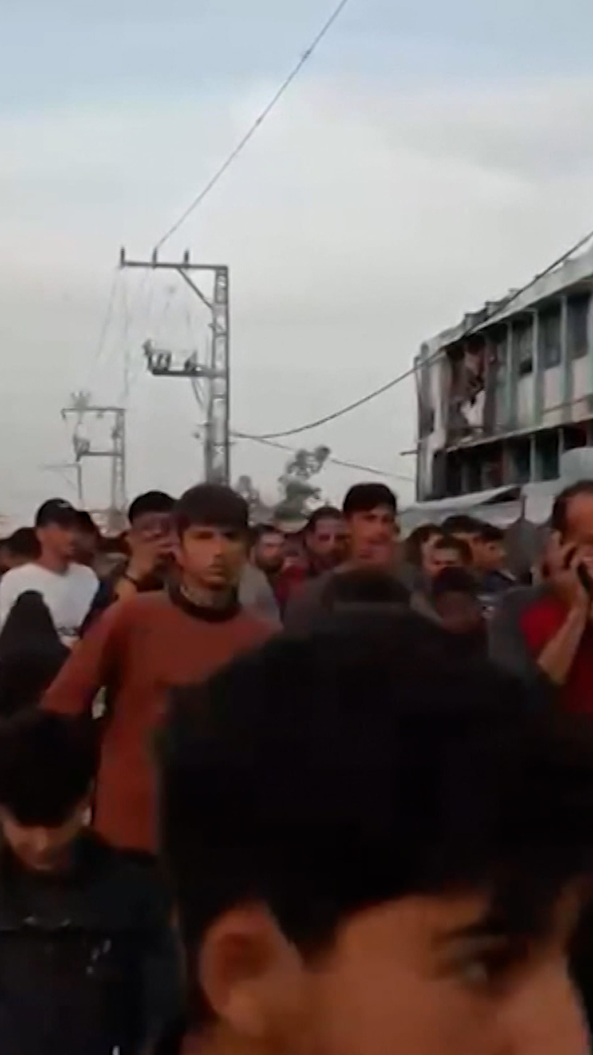 «Mammut Flossrennen» begeisterte die Massen - SRF News Videos - Play SRF