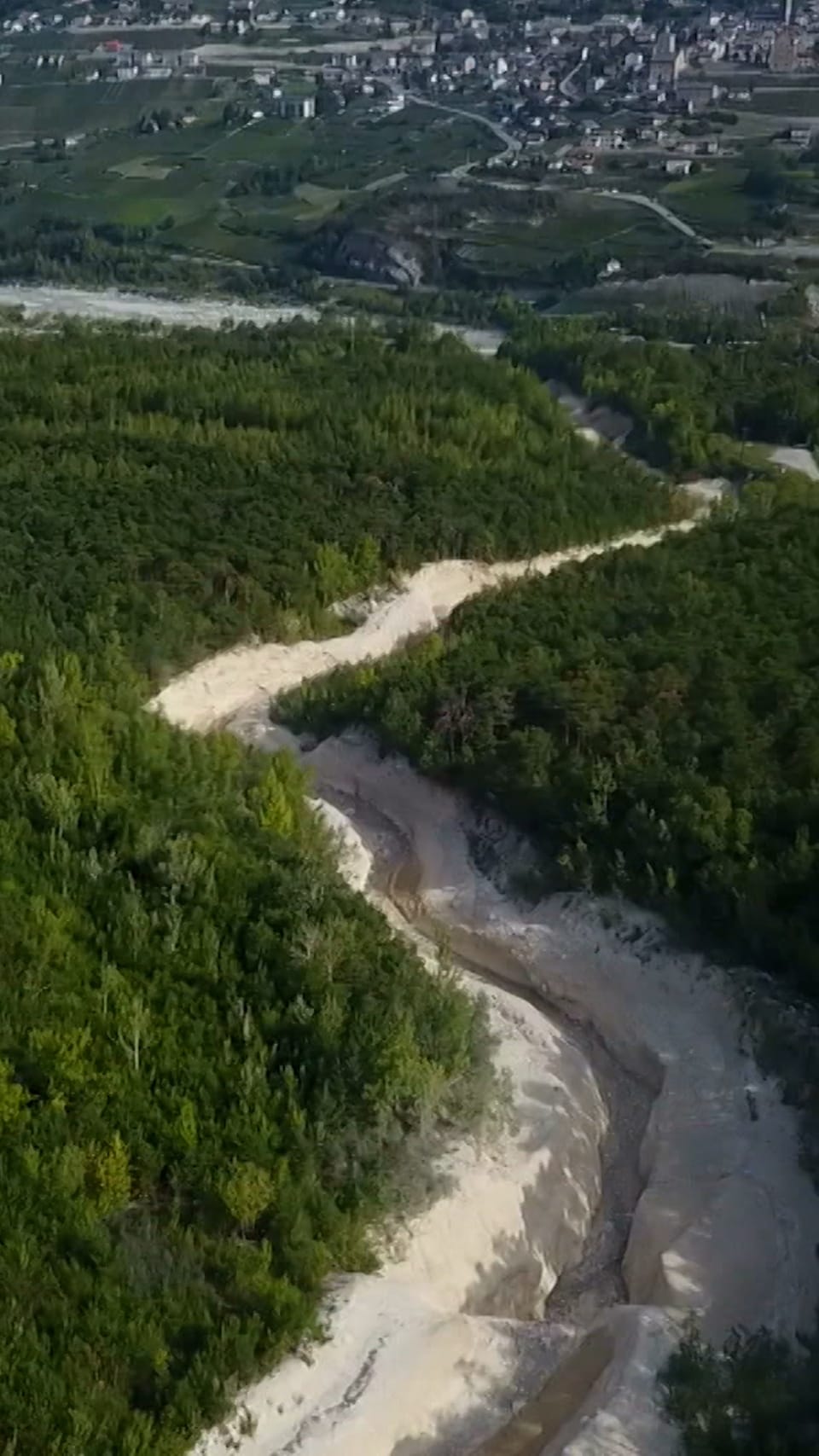 Hilfreiche Forschung zu Murgängen - SRF News Videos - Play SRF