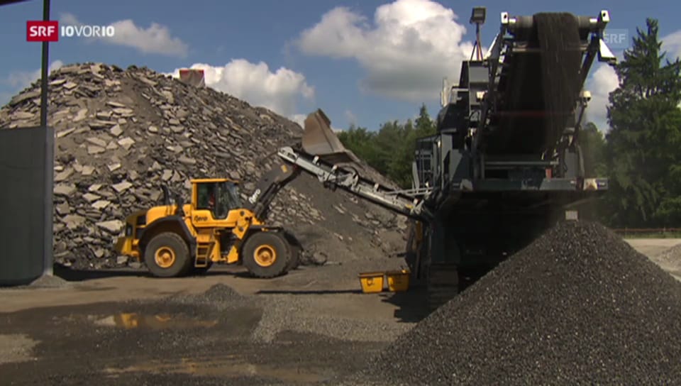 Alter Asphalt soll nicht mehr verbaut werden - News-Clip - Play SRF