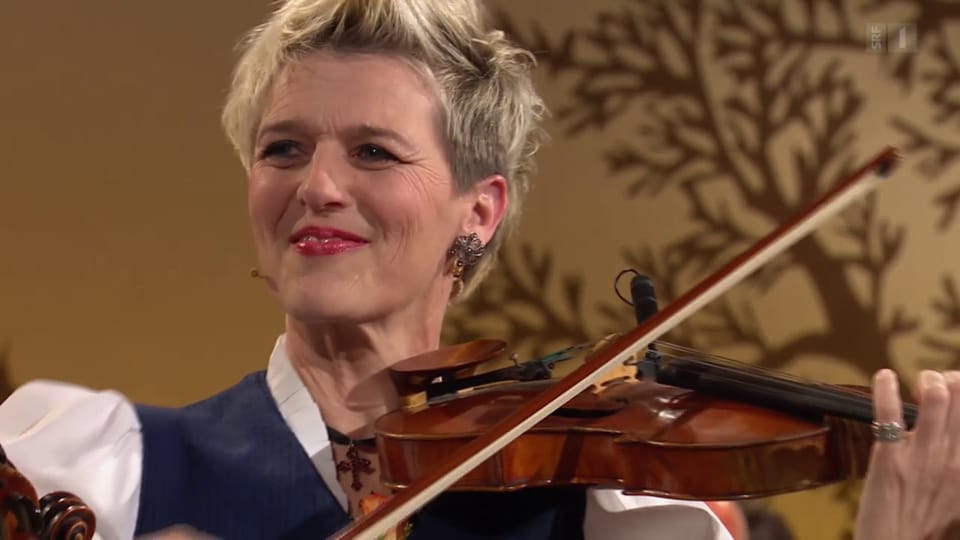 Die Innerschweizerin im Appenzell: Barbara Betschart - Potzmusig - Play SRF