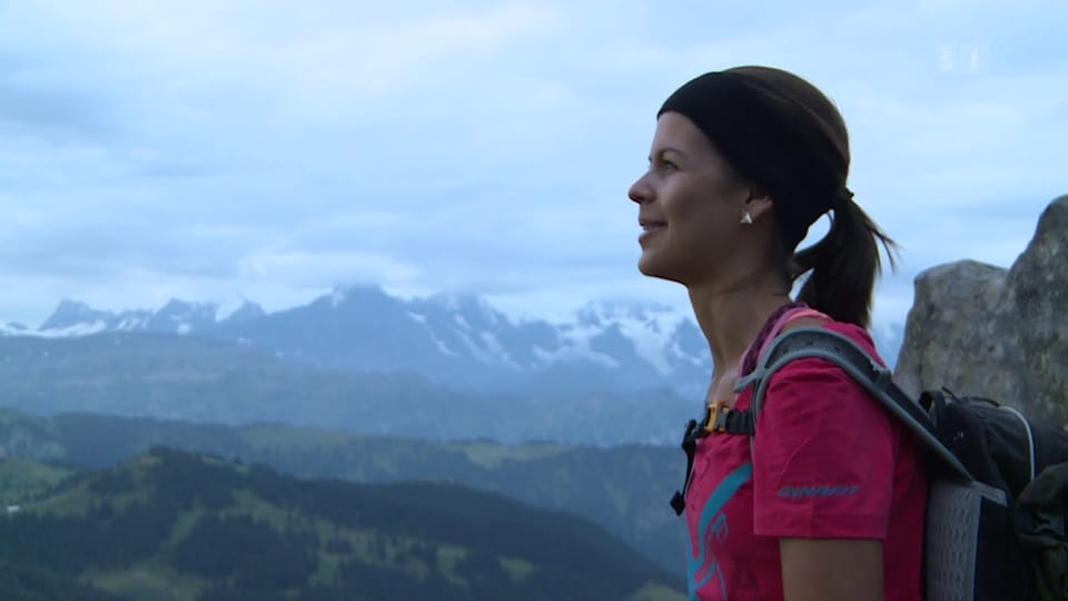 Melanie Oesch wandert, liest und jodelt - Glanz & Gloria - Play SRF