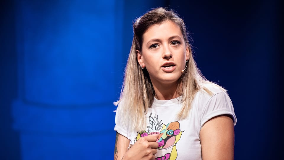 Lisa Christ: Der einzige Club in der Kleinstadt - Comedy Talent Show ...