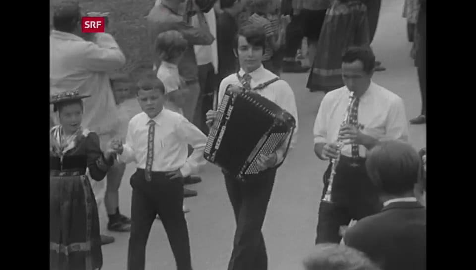 Mittsommerfest - Antenne - Play SRF