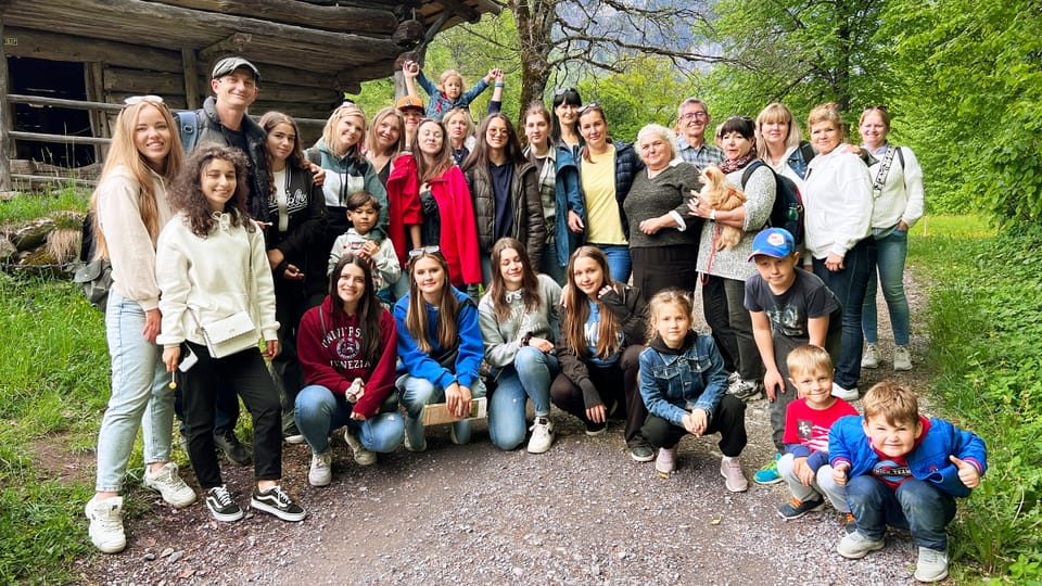 Abschied und Aufbruch (Staffel 4, Folge 3) - SRF bi de Lüt – Heimweh ...