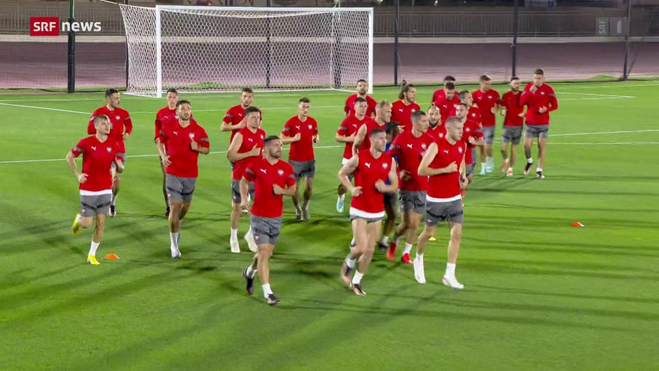 WM 2022: Schweizer Nationalmannschaft vor dem Spiel gegen Serbien ...