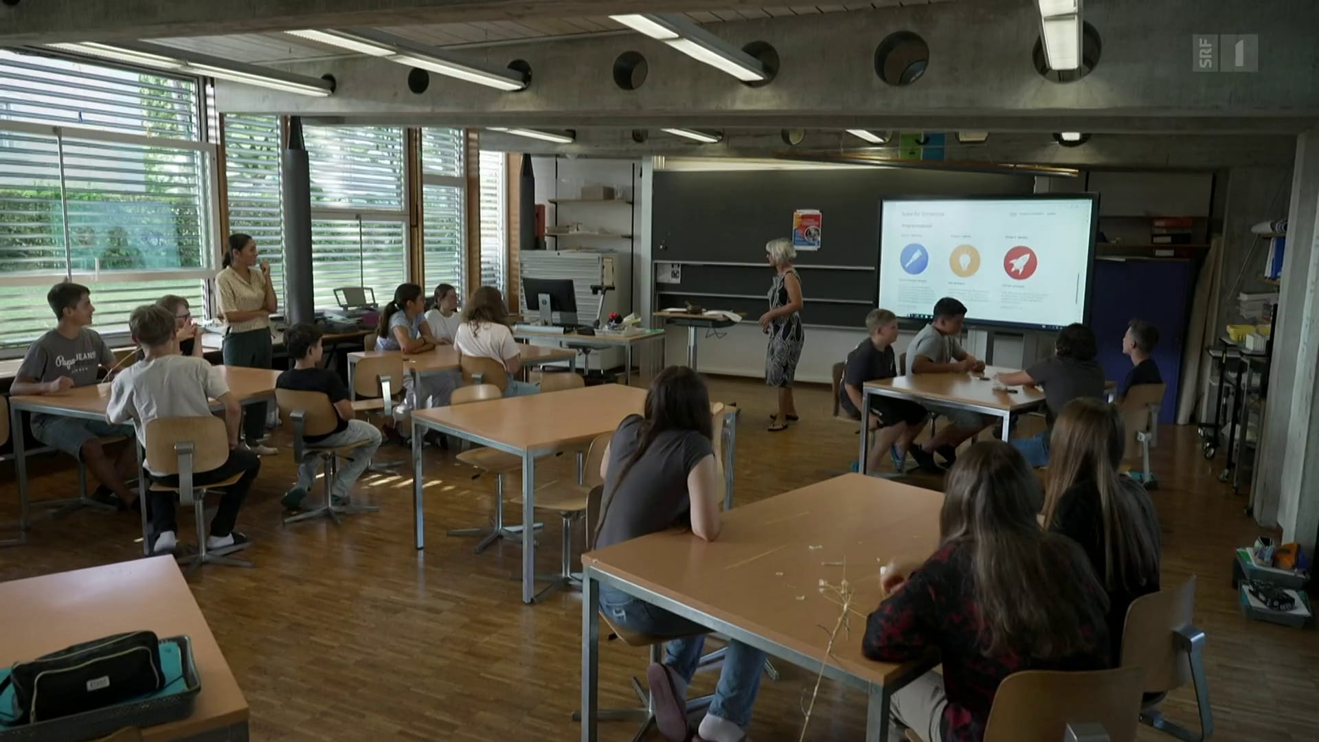 Klassenzimmer ohne Wände: Einblick in die Schule Bürglen/TG - Rundschau - Play SRF