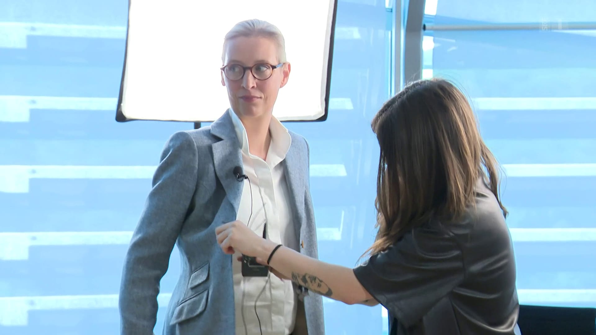 Lead-Stimme des Populismus – Alice Weidel im Interview - Rundschau ...