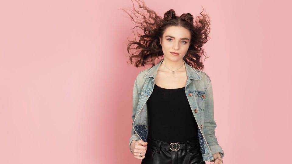 Lussemburgo: Laura Thorn – «La Poupée Monte Le Son» | Video musicale ...