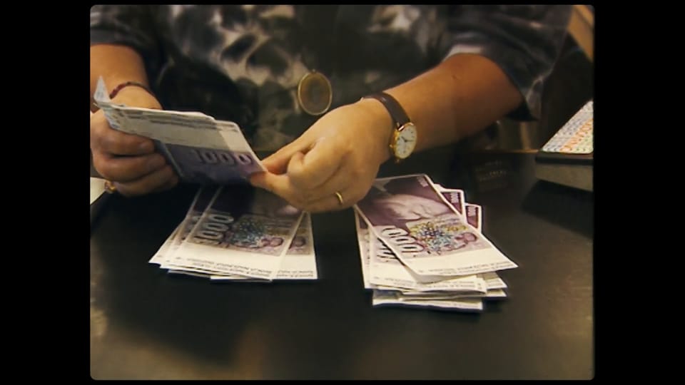 Soldi nel pallone - Edizione straordinaria: quando la cronaca diventa ...