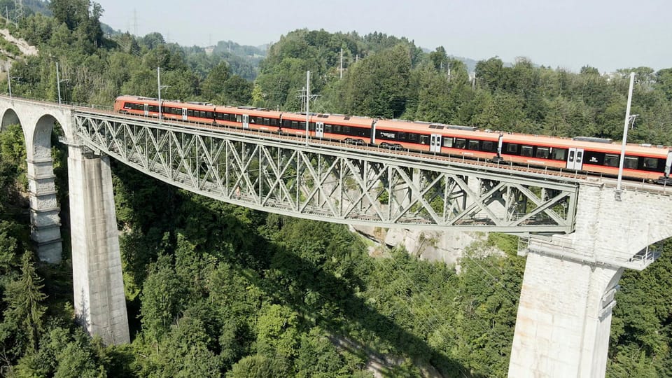 A bord du Voralpen-Express de Saint-Gall à Lucerne (Episode 4 - Saison ...