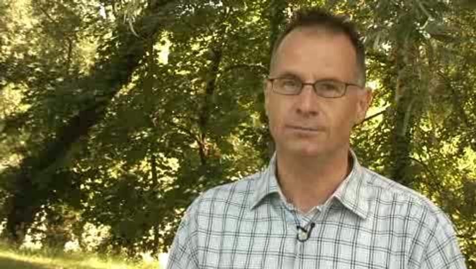 Bernard Genier explique pourquoi la TSR s'engage - RTS Découverte ...