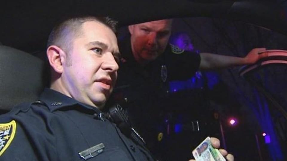 24 heures à Youngstown : patrouille police - Info en vidéos - Play RTS