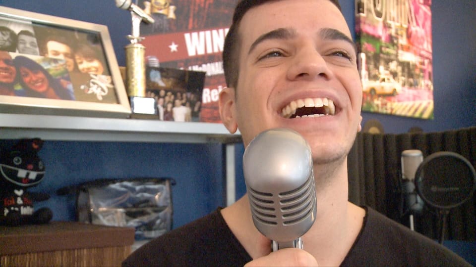 A la rencontre de Patrick Reis - The Voice of Switzerland - Play RTS