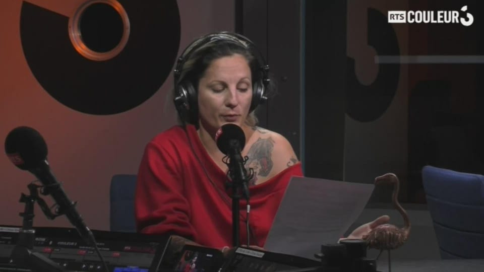 Marie Riley - Adoptez un vieux - Les bras cassés (vidéos) - Play RTS