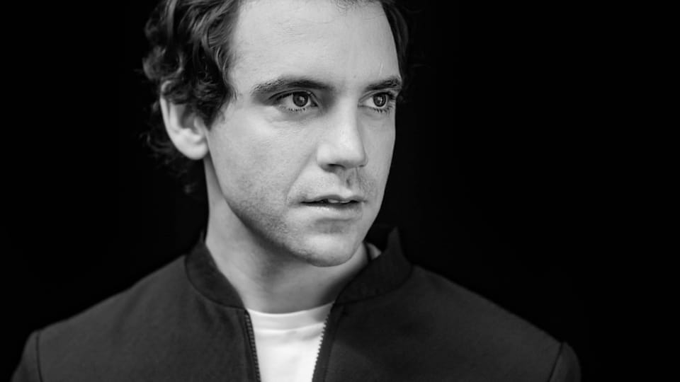 Le chanteur Mika se dévoile et présente son nouvel album - 12h45 - Play RTS