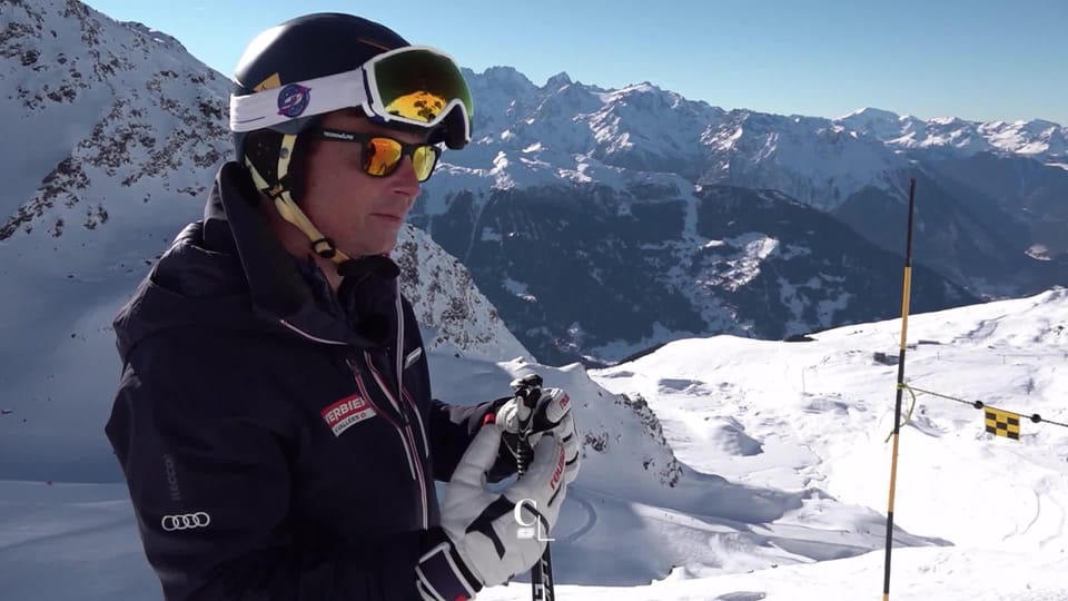 Une journée entre les bureaux et les pistes de ski avec le directeur de ...