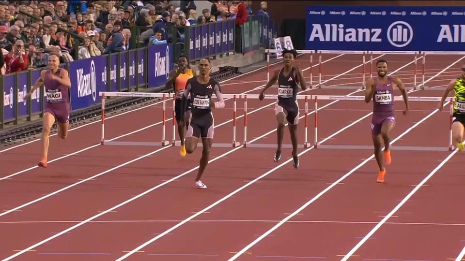 Bruxelles (BEL), 400m haies messieurs: Alison dos Santos (BRA) remporte cette finale en 47"93 ...