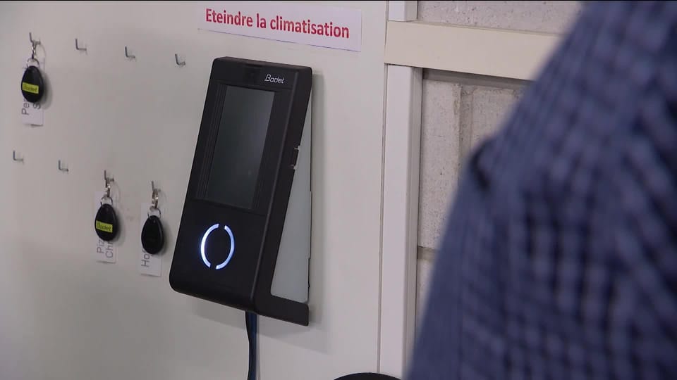 Timbrer pour les toilettes - Mise au point - Play RTS