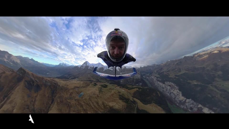 Aventure: Wingsuit - Peter Salzmann - Adrénaline - Play RTS