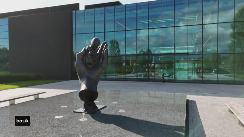 Multinationales sociales ? - basik - Play RTS