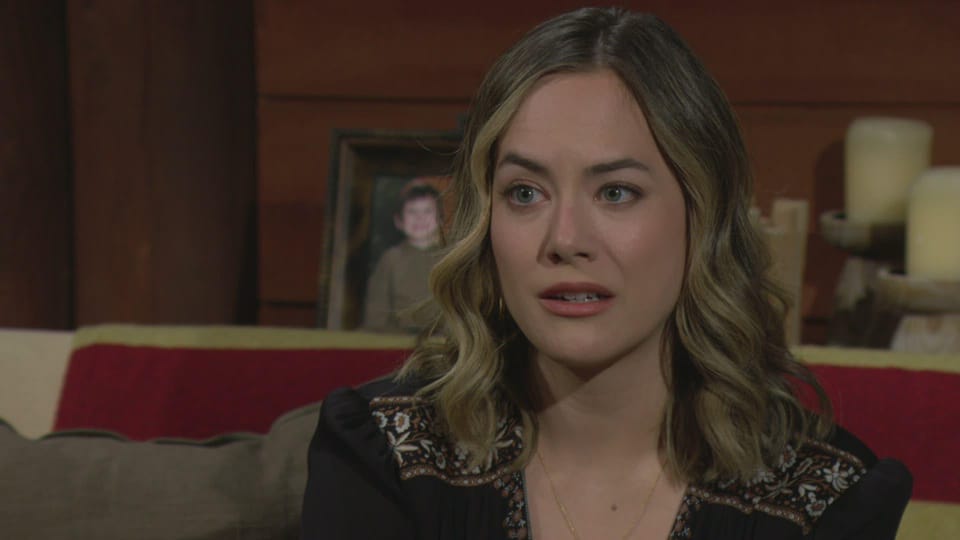 9413 (Episode 167 - Saison 37) - Top Models - Play RTS