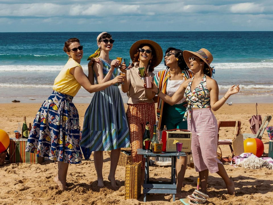 A la recherche du bonheur (Episode 1 - Saison 2) - Ten Pound Poms ...
