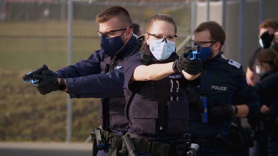 Reporter - Die Polizeischüler - Play SRF