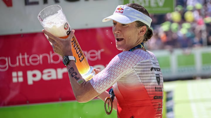 8:08:21 Stunden - Mit neuer Rekordzeit: Ryf fliegt in Roth zum Sieg ...