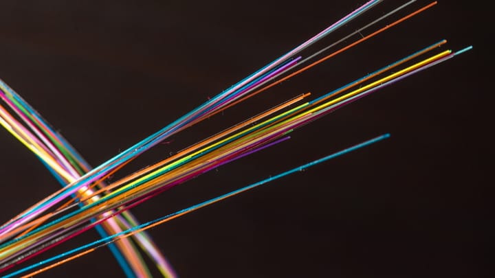 Jahreszahlen «Blauer Riese» - Swisscom: Sondereffekte drücken ...