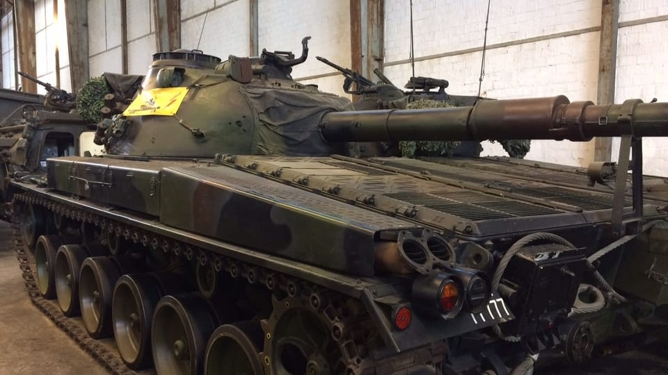 Schweizerisches Militärmuseum - Historischer Panzer-Simulator aufwendig ...