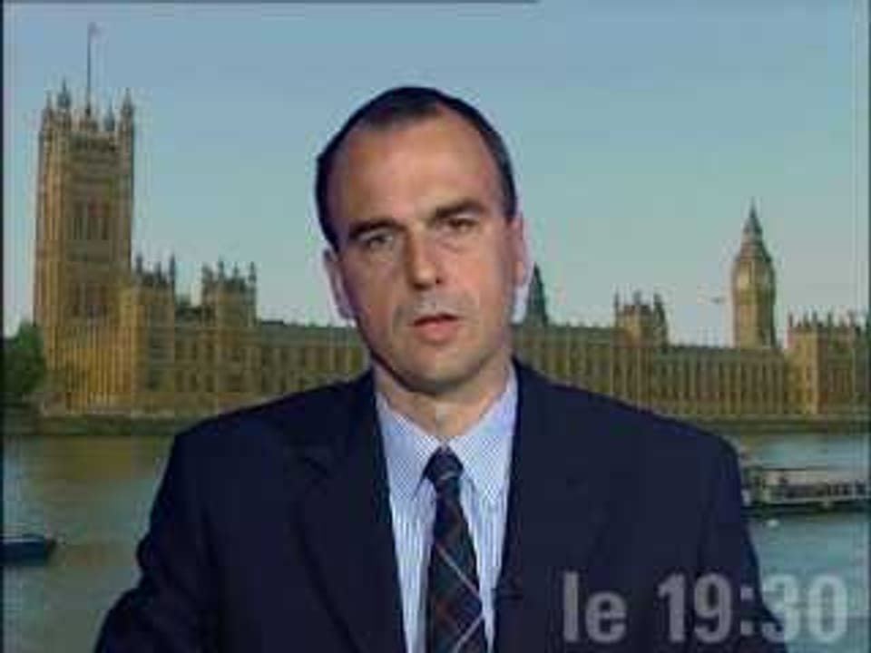 19h30 - Rapport Butler: duplex de Londres avec Etienne Duval - Play RTS