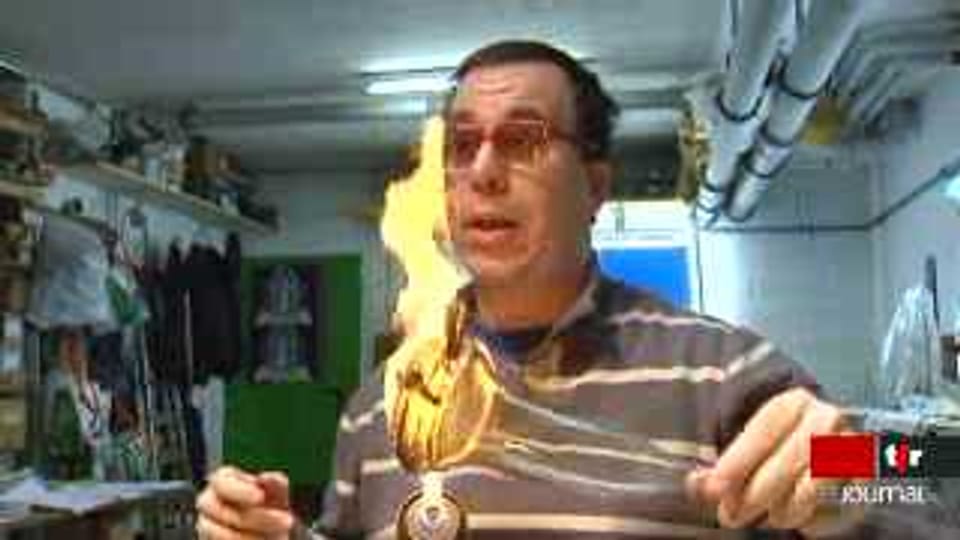 12h45 - Genève: le souffleur de verre Joël Rey ouvre les portes de son ...