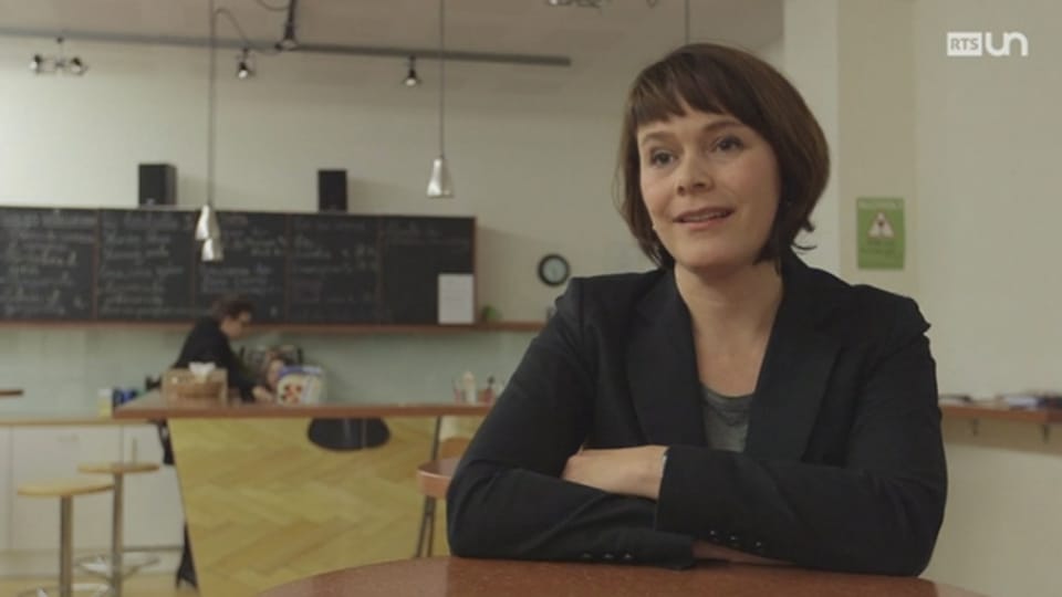 La Puce à l'Oreille - Marie-Thérèse Bonadonna assiste à une ...