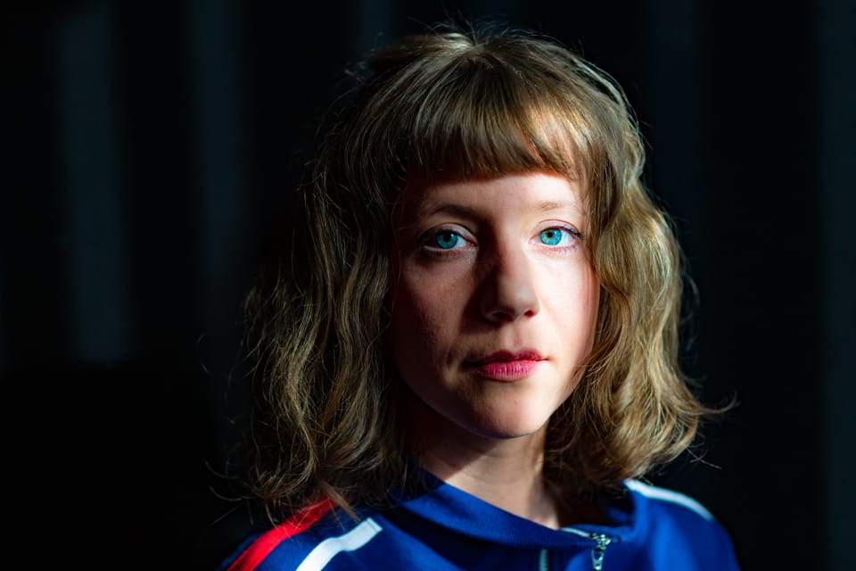 12h45 - Rencontre avec Anna Aaron qui revient avec un troisième album ...