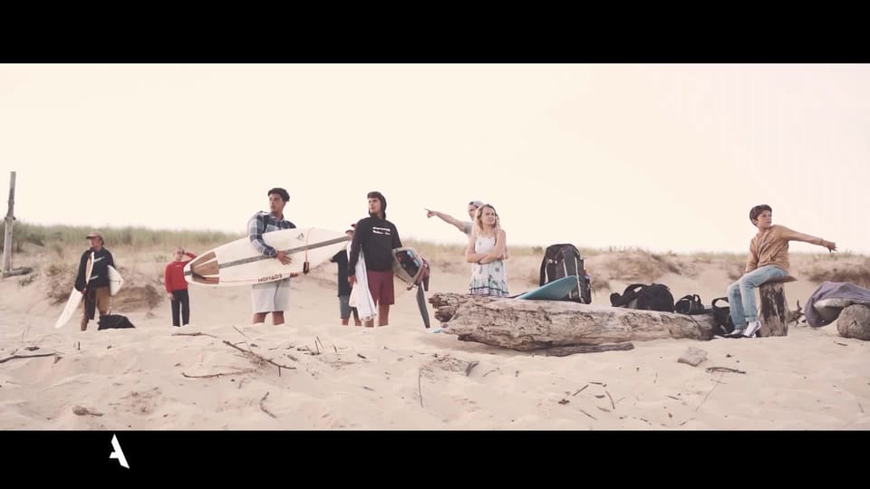 Adrénaline - Découverte: Nomads Surfing - Play RTS