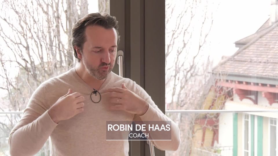 Couleurs locales - Robin de Haas. Un long chemin de croix pour parvenir ...