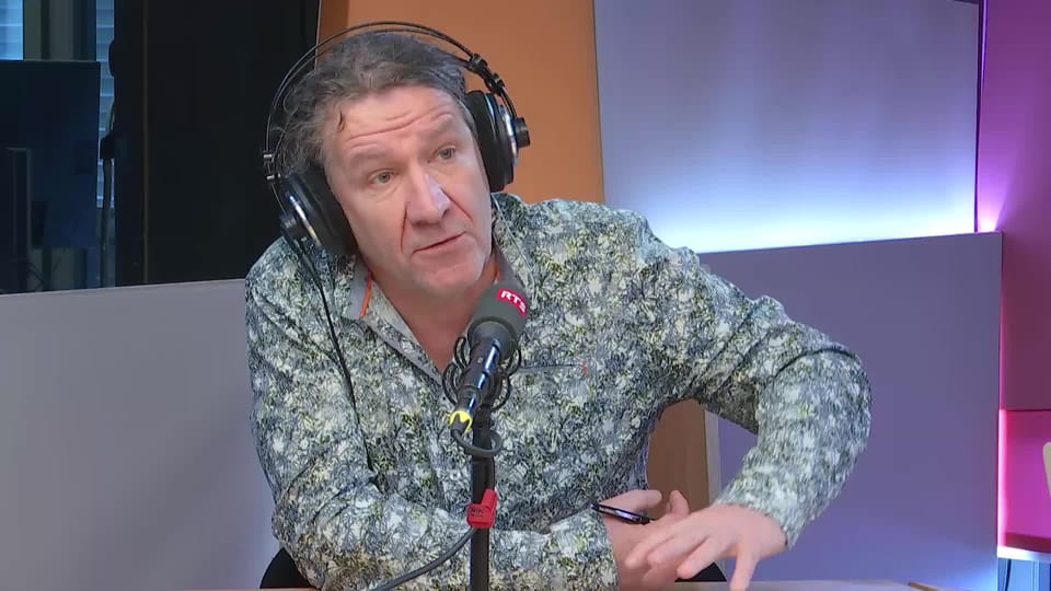 Les beaux parleurs - Le billet de Gabriel Bender – La collectionnite - Play RTS