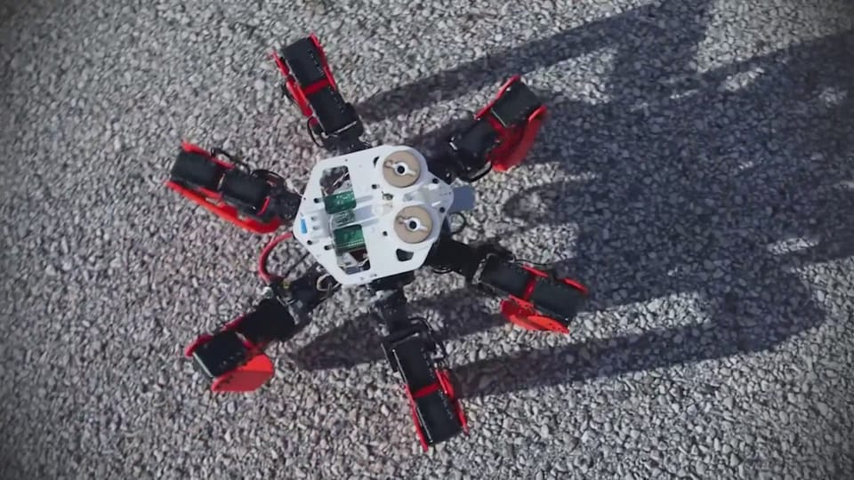 Y'a pas école? - Les robots - Play RTS