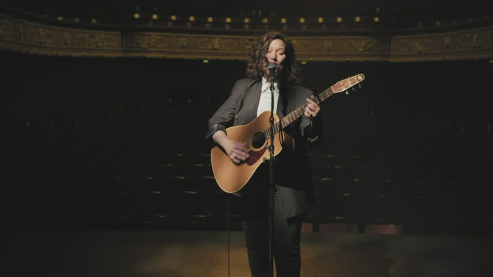 Suisse en scène - Invitée : Billie Bird - Play RTS