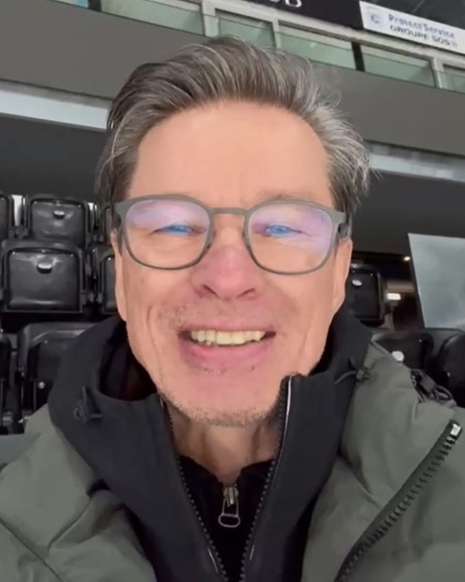 RTS Sport - Hockey - Message de Slava Bykov à Pascal Schaller - Play RTS