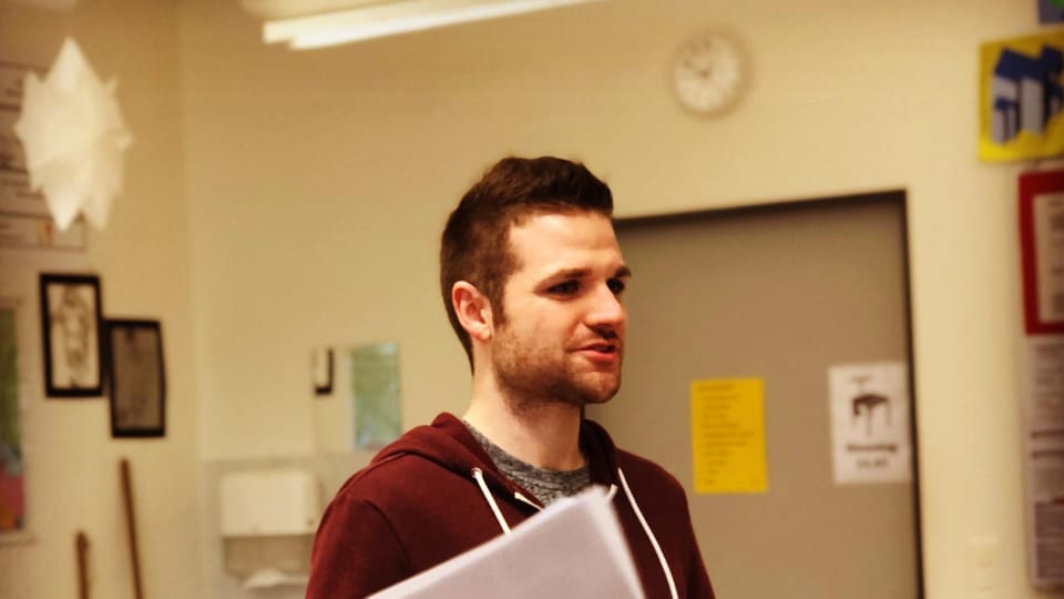 Society - Yaron - Play SWI