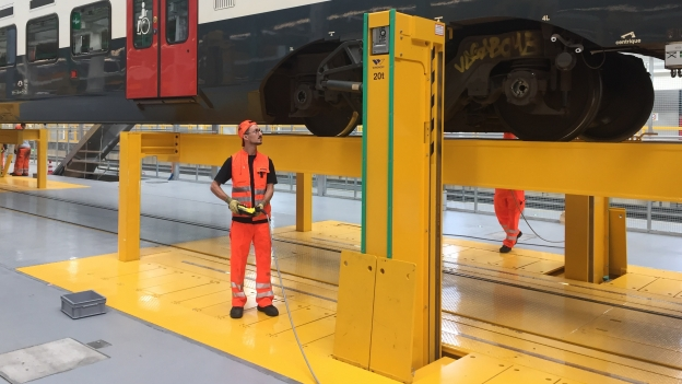 Bahn geht mit dem Zug der Zeit - SBB-Chef stellt Weichen neu - News - SRF