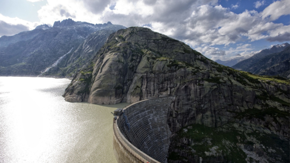 Mehr Strom aus Wasserkraft - Mehr grosse Stauseen für die Schweiz ...
